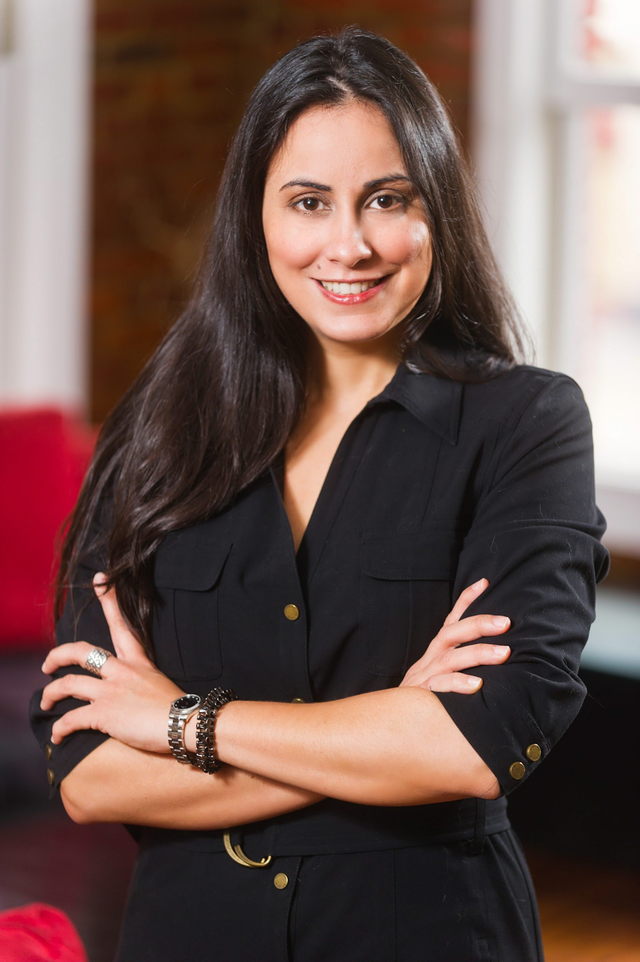 Contarán la historia de los hispanos - La Opinión