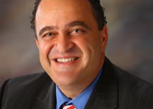 Alcalde salva de las llamas a residente de Texas - La Opinión