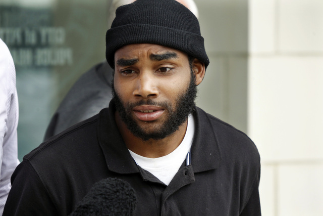 Se entrega raptor que dijo tener una bomba - La Opinión