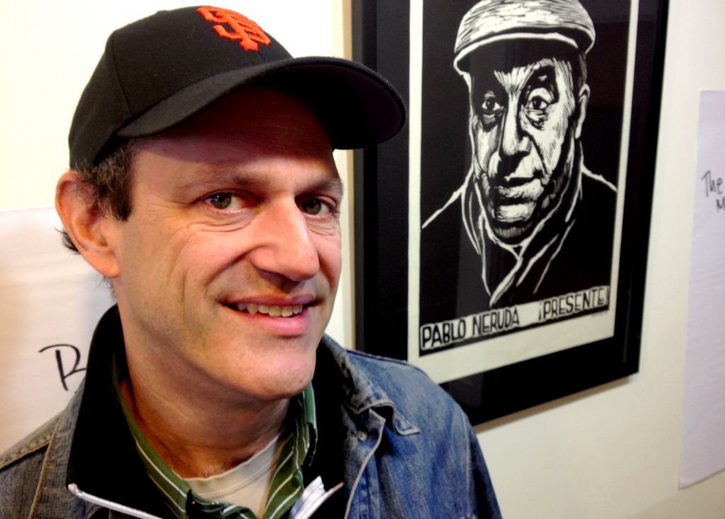 Jason Wallach: un gringo en la resistencia - La Opinión