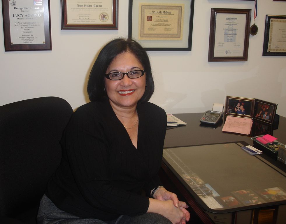 Mujeres Destacadas: Lucy Robles-Aquino - La Opinión