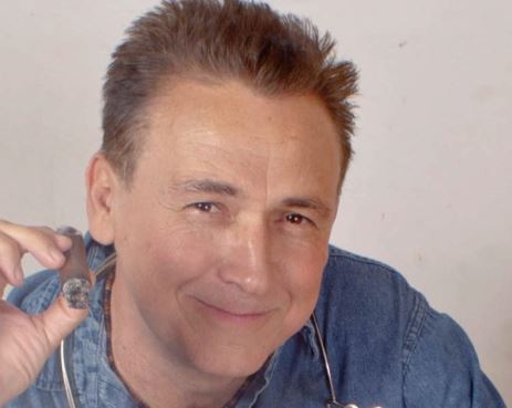 Ricky Luis regresa a la música tras décadas (videos) - La Opinión