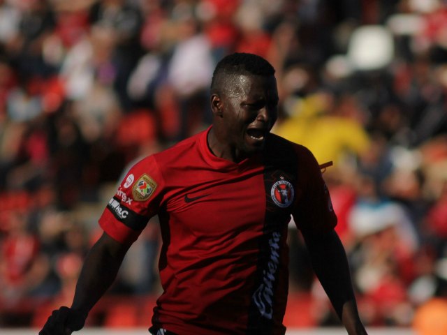 Duvier Riascos es traspasado de Xolos a Pachuca - La Opinión