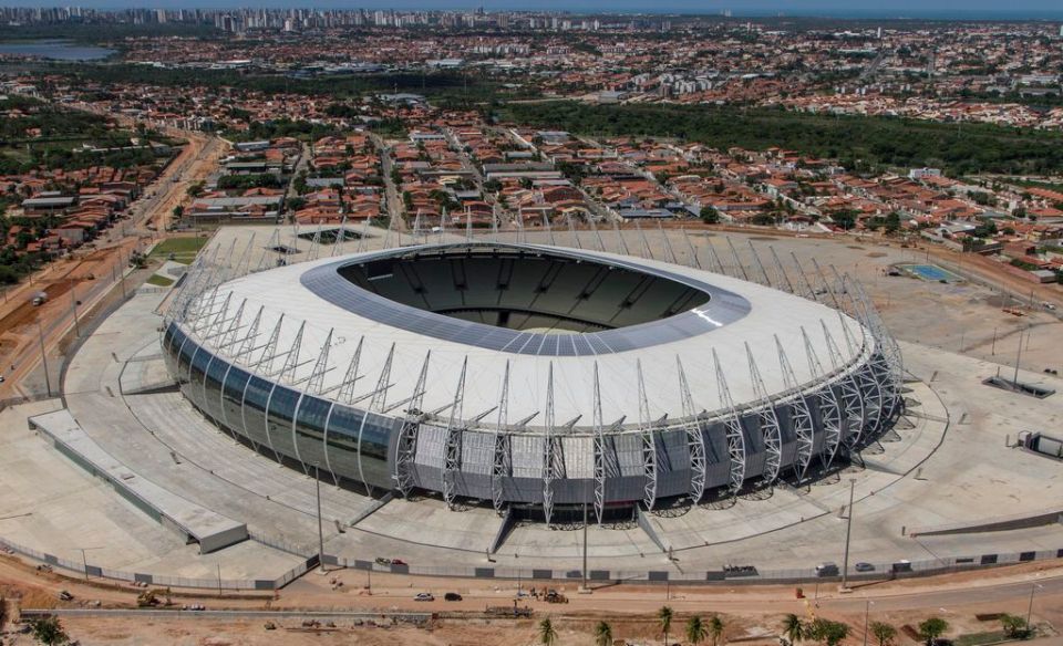 Arena Castelao, escenario del Brasil-México (Video) - La Opinión