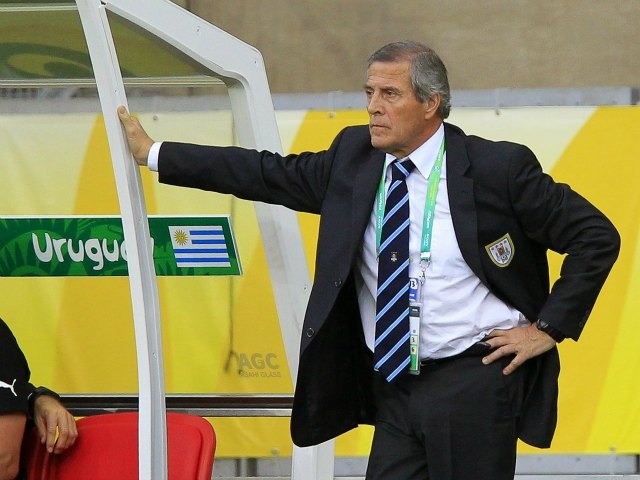 Oscar Tabárez ve campeón a España - La Opinión