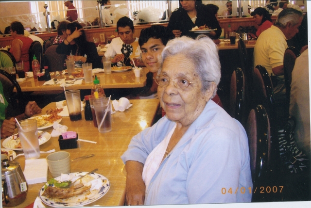 Juana Torres, 1923-2013 - La Opinión