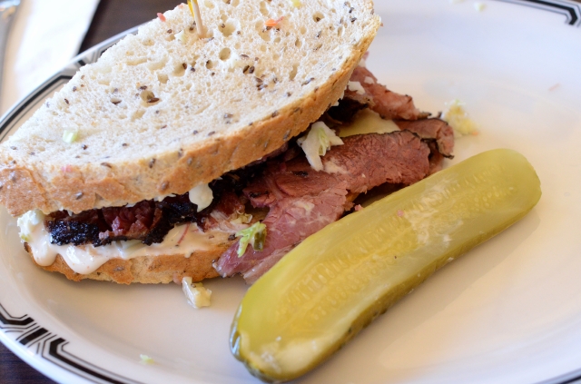 Langer’s el mejor deli en pleno Pico Union - La Opinión