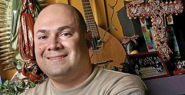 Randy Jurado Ertll comparte su vida de activista - La Opinión