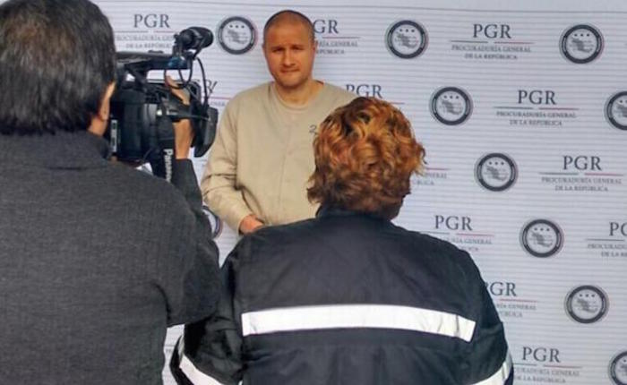 'La Barbie' quiere contar su historia, al estilo Hollywood - La Opinión