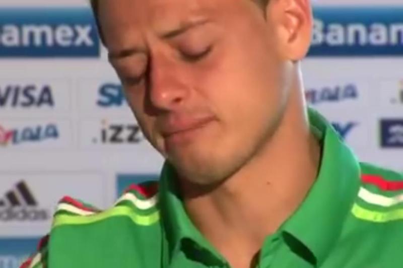 Chicharito rompe en llanto en entrevista y muestra su lado humano - La ...