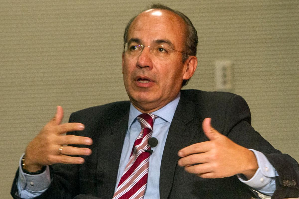 Felipe Calderón: Trump es un “peligro para Estados Unidos” - La Opinión