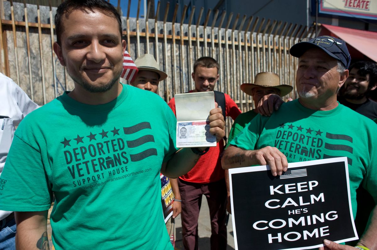 Exmarine indocumentado regresó al país por el que luchó y recibió la ...