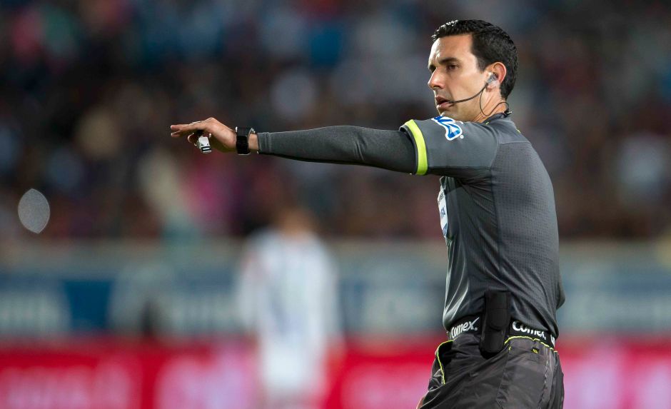 ¿Qué le depara al Clásico Nacional con la designación del árbitro César ...