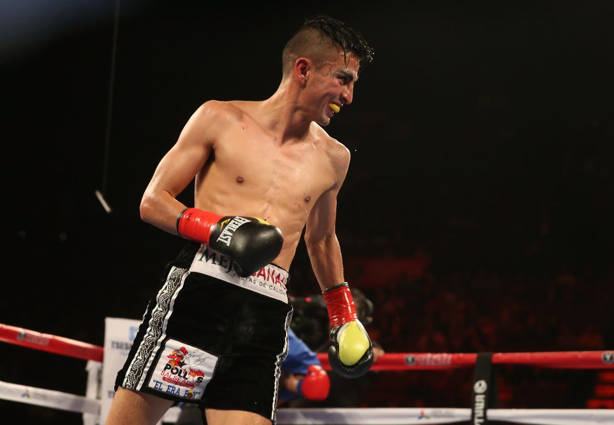 Iván Morales no pudo completar la tercia ante Lee Haskins - La Opinión