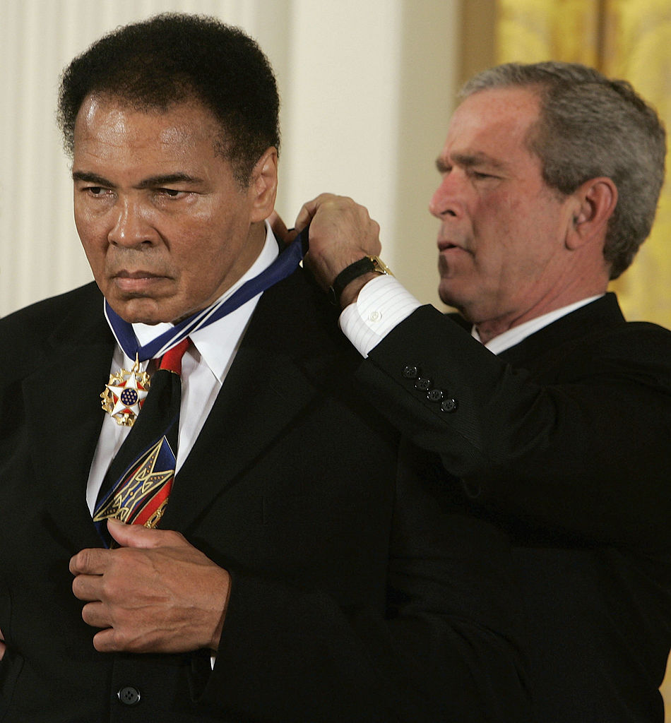 Muhammad Ali será siempre el campeón eterno - La Opinión
