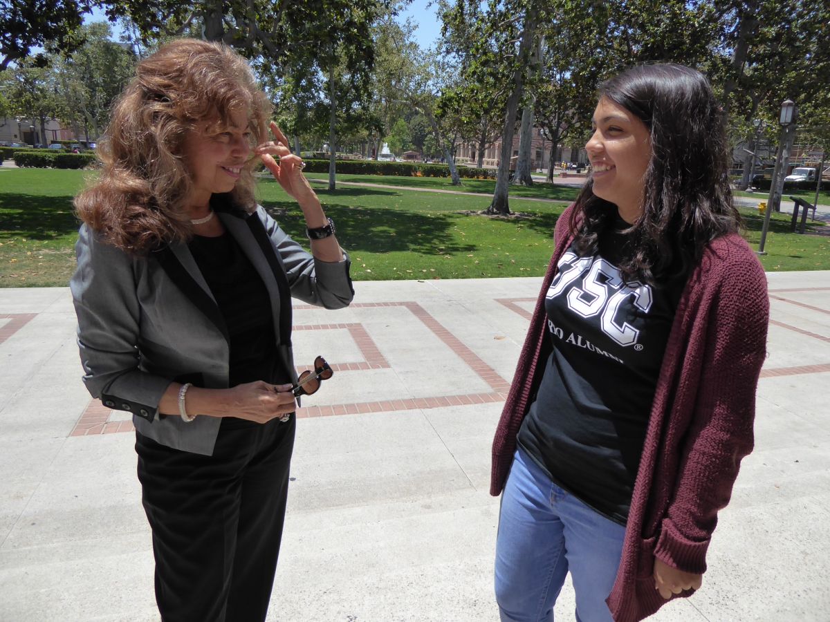 Las adversidades no pudieron con su deseo de estudiar - La Opinión