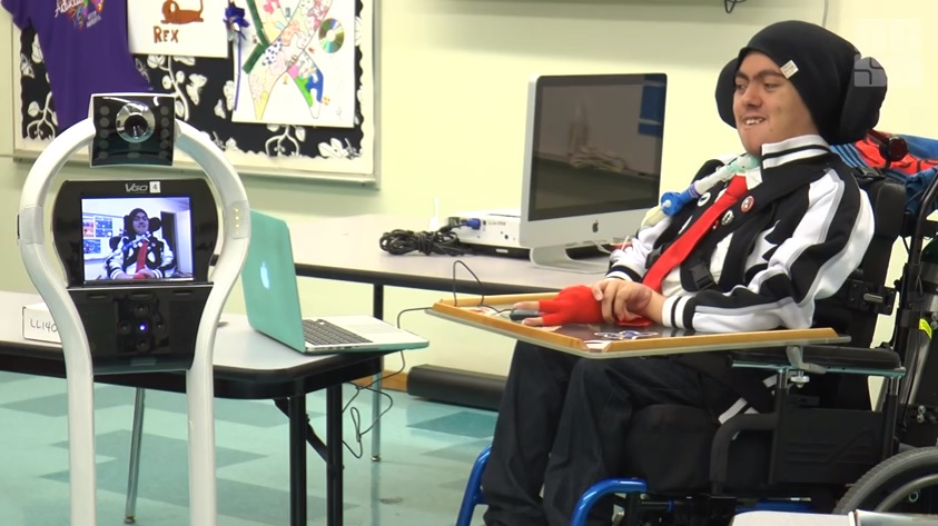 Christopher y su robot: la historia de un joven hispano que desafió a ...