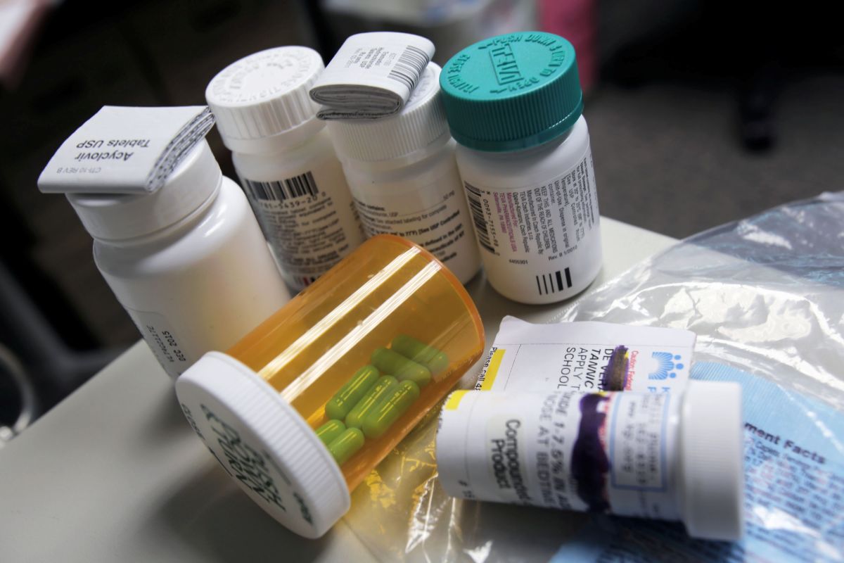 Tomar medicinas “sin receta” puede aliviar… y también puede ser ...