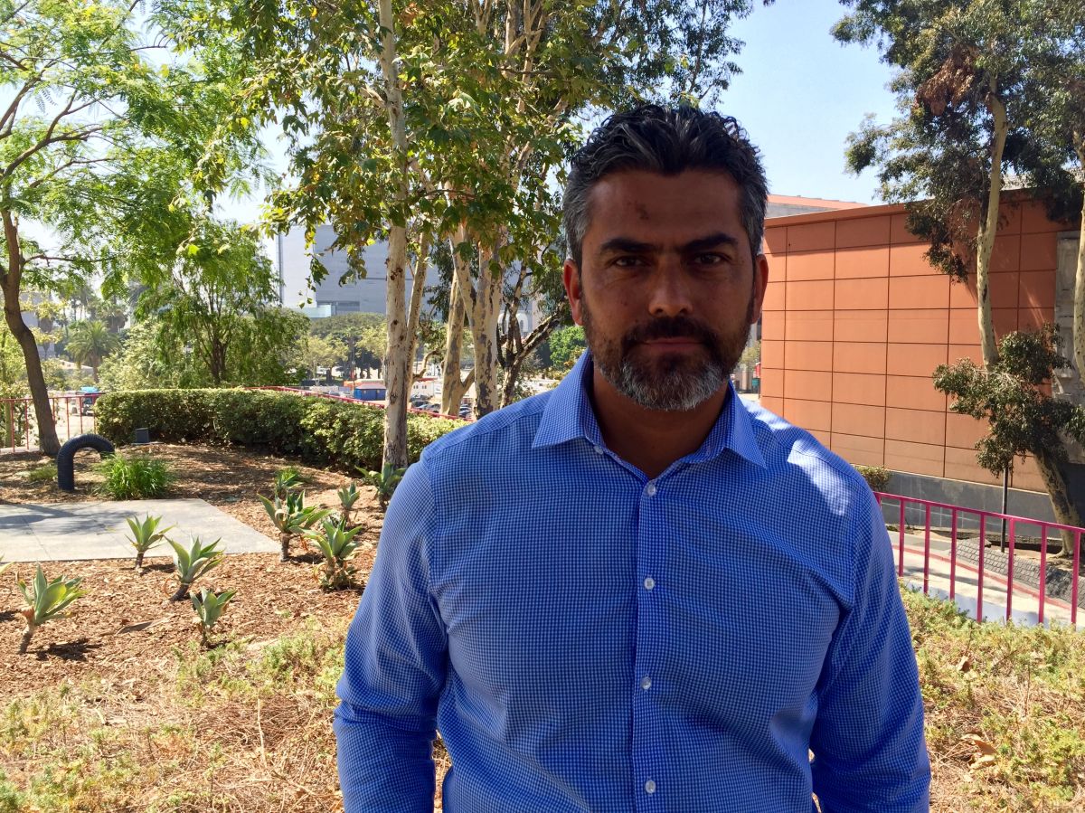 Latino estuvo en la cárcel por 20 años por crimen que no cometió - La ...