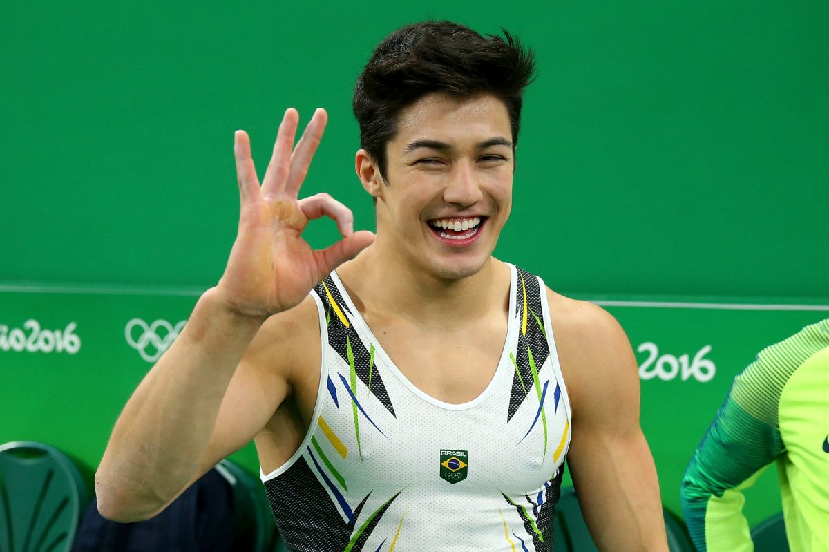 Filtran video del novio de Simone Biles masturbándose mientras hacía FaceTime - La Opinión