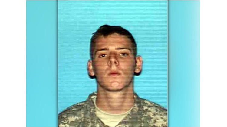 Exmilitar es acusado de matar a su padrastro a balazos - La Opinión