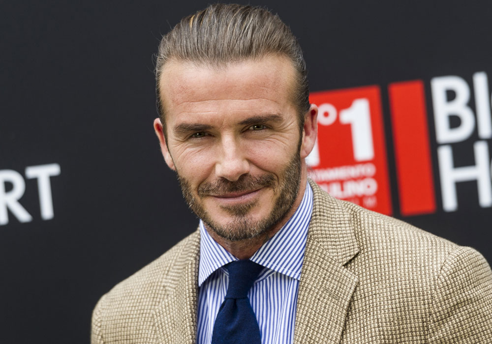 David Beckham revoluciona las redes por su escapada playera con Elton ...