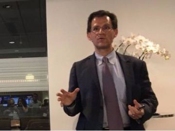 México designa a Kenneth Smith Ramos para renegociar el TLC con Donald ...