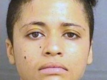 Mujer admite haberle sacado los ojos a su madre en Florida - La Opinión