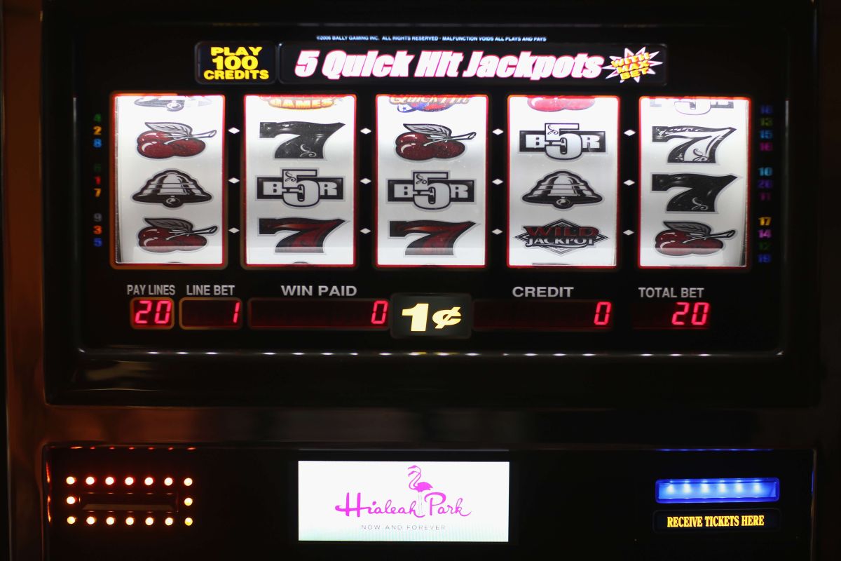 Se vuelve millonario el día de su cumpleaños - La Opinión