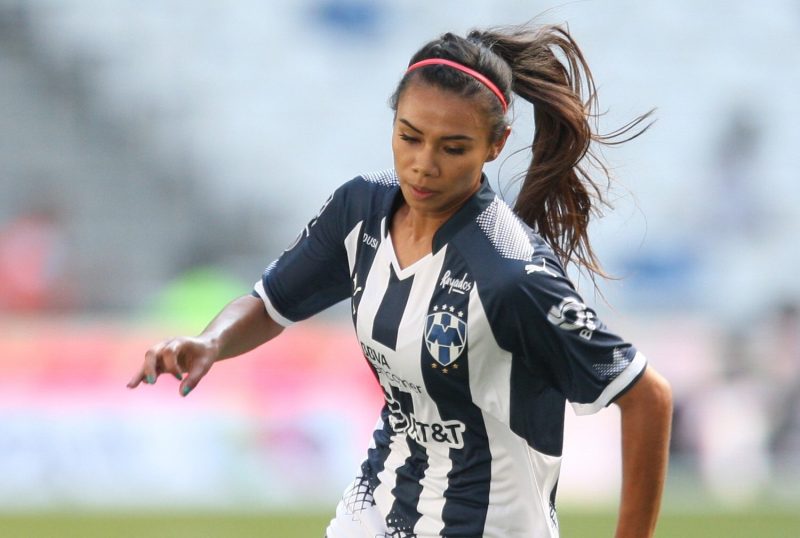 Alexia Frías, una de las jugadoras más bellas de la Liga MX Femenil ...