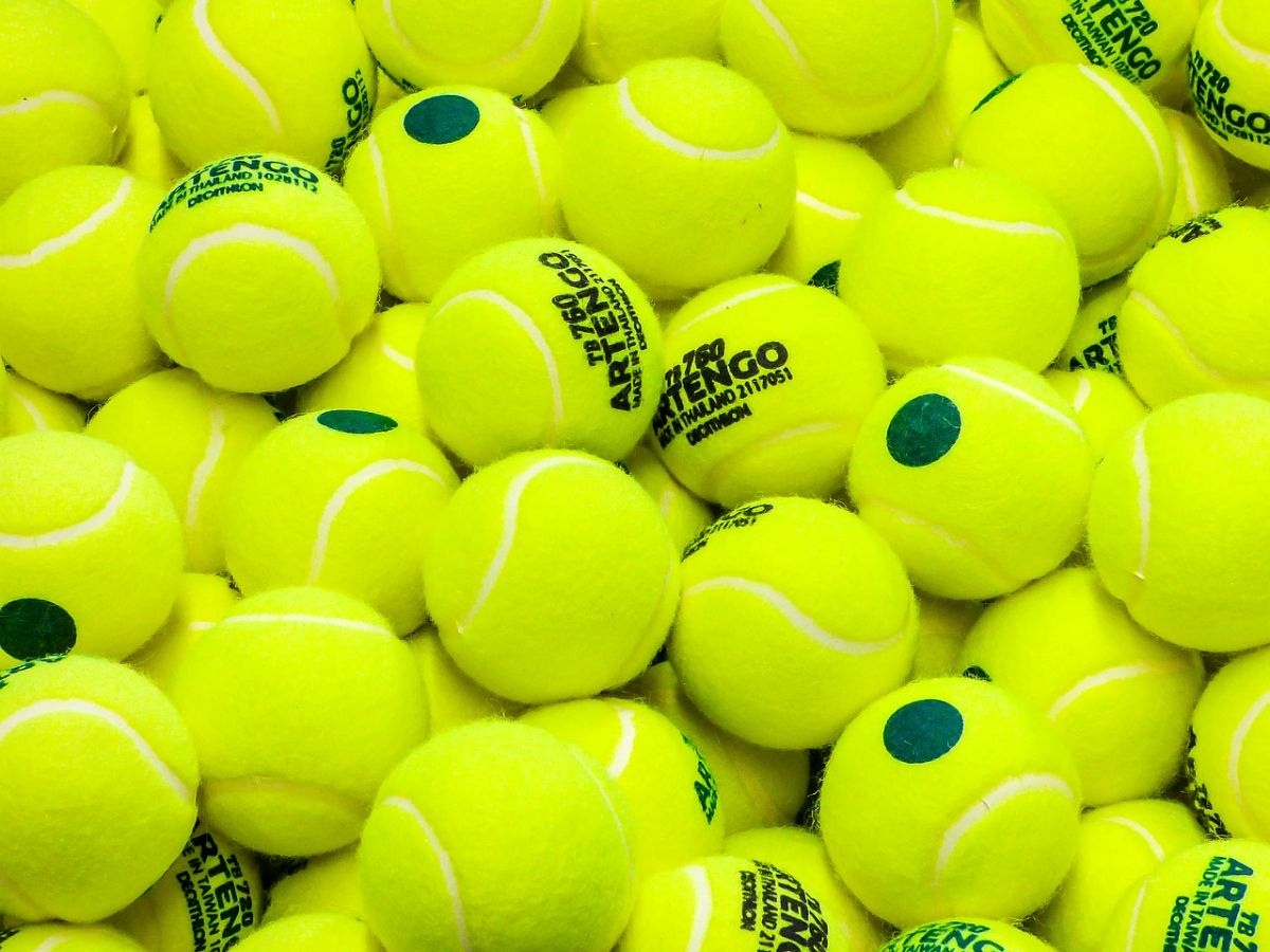 Reto viral: ¿De qué color son las pelotas de tenis? - La Opinión Reto viral: ¿De qué color son las pelotas de tenis? - La Opinión