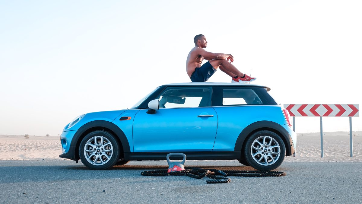 Estos son los mejores 10 autos para un hombre - La Opinión