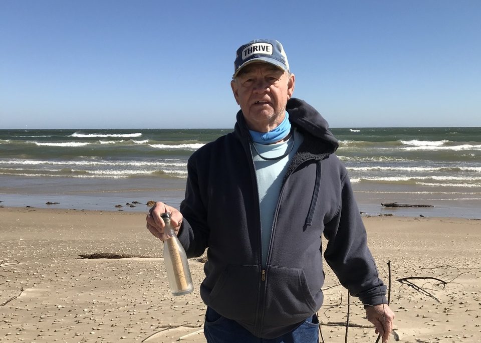Descubren en Texas un mensaje de hace 50 años dentro de una botella ...