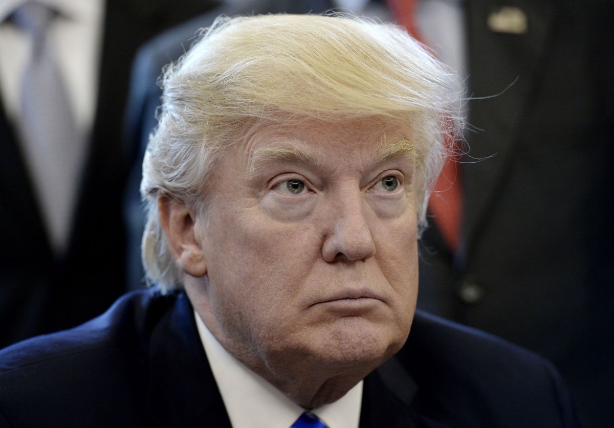 Ofrecen Cortes De Cabello Gratis Al Estilo Trump Con Todo Y Tinte La Opinión