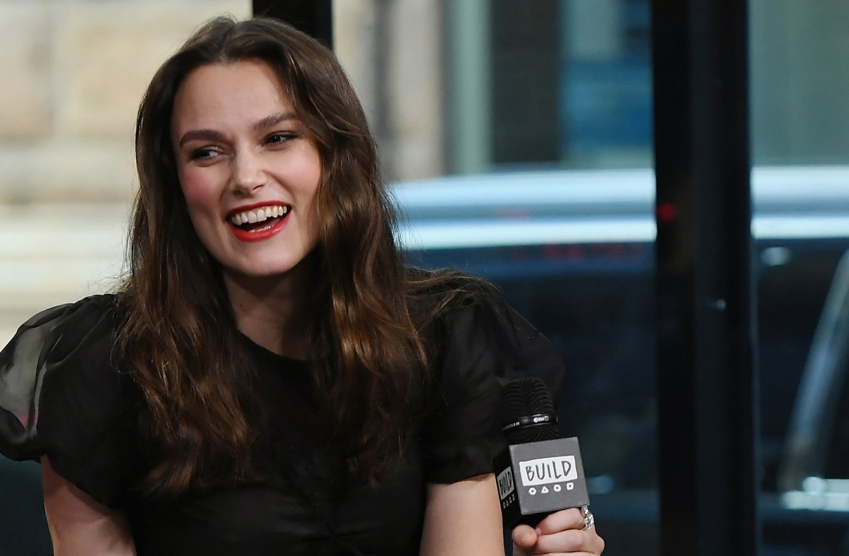 Kiera Knightley Puede Tocar Despacito Con Los Dientes La Opinión