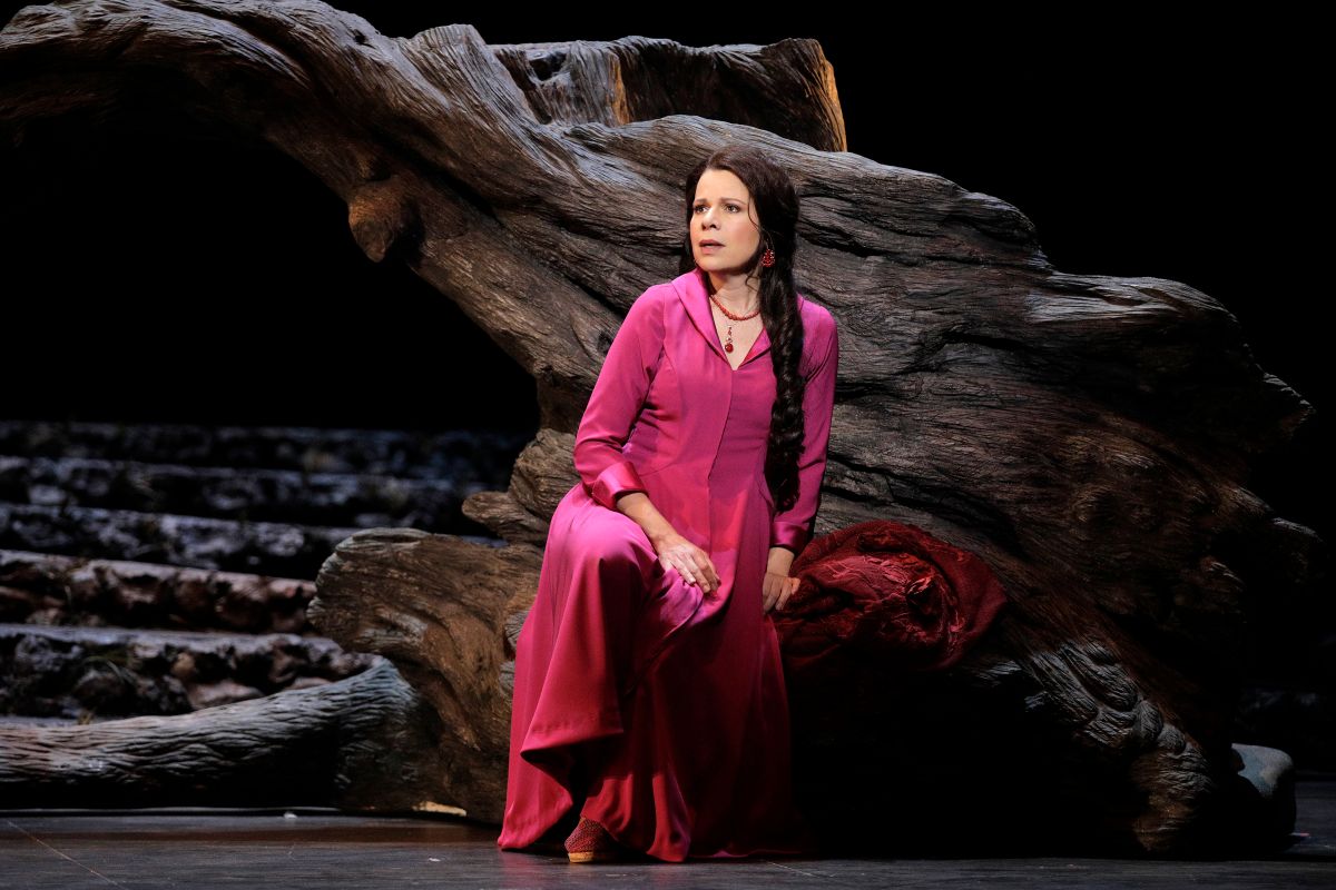 Ana María Martínez: enamorada de la ópera - La Opinión