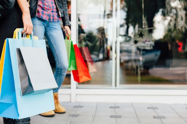 9 consejos para evitar hacer compras impulsivas - La Opinión