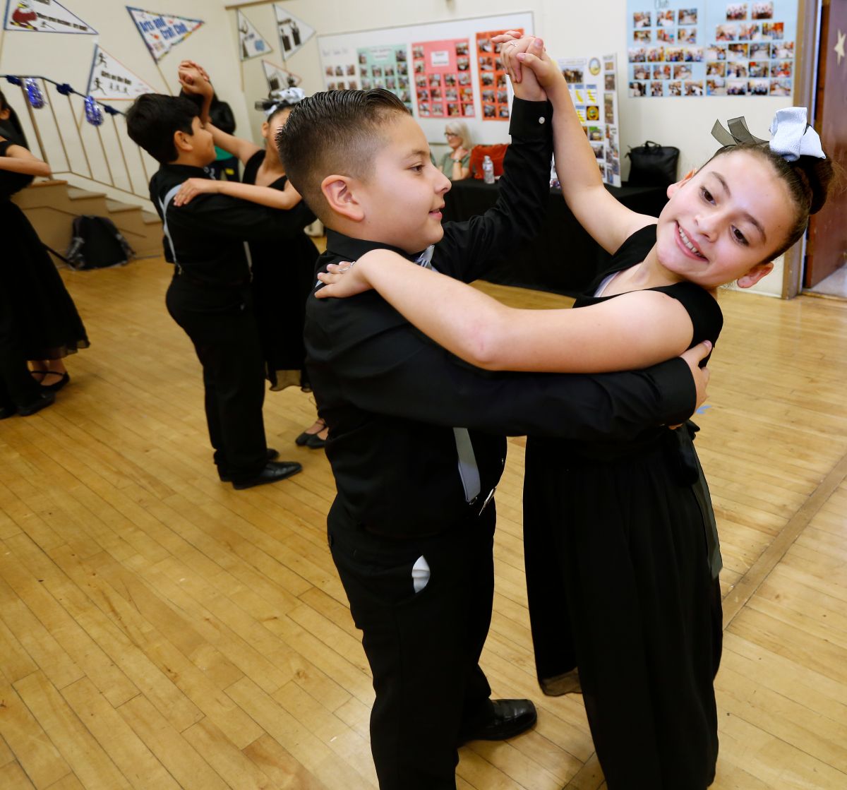 Hoy es la gran final del concurso Conga Kids en Los Ángeles - La Opinión