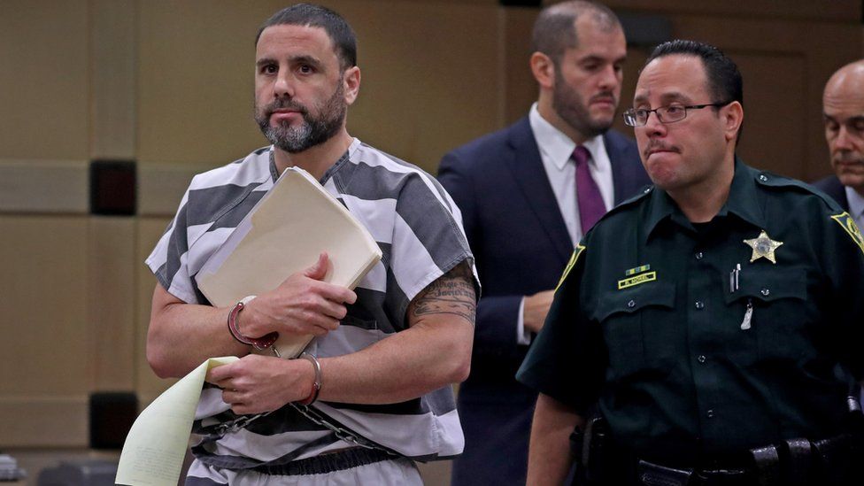 Cadena perpetua para Pablo Ibar, culpable de triple asesinato y con 16 ...