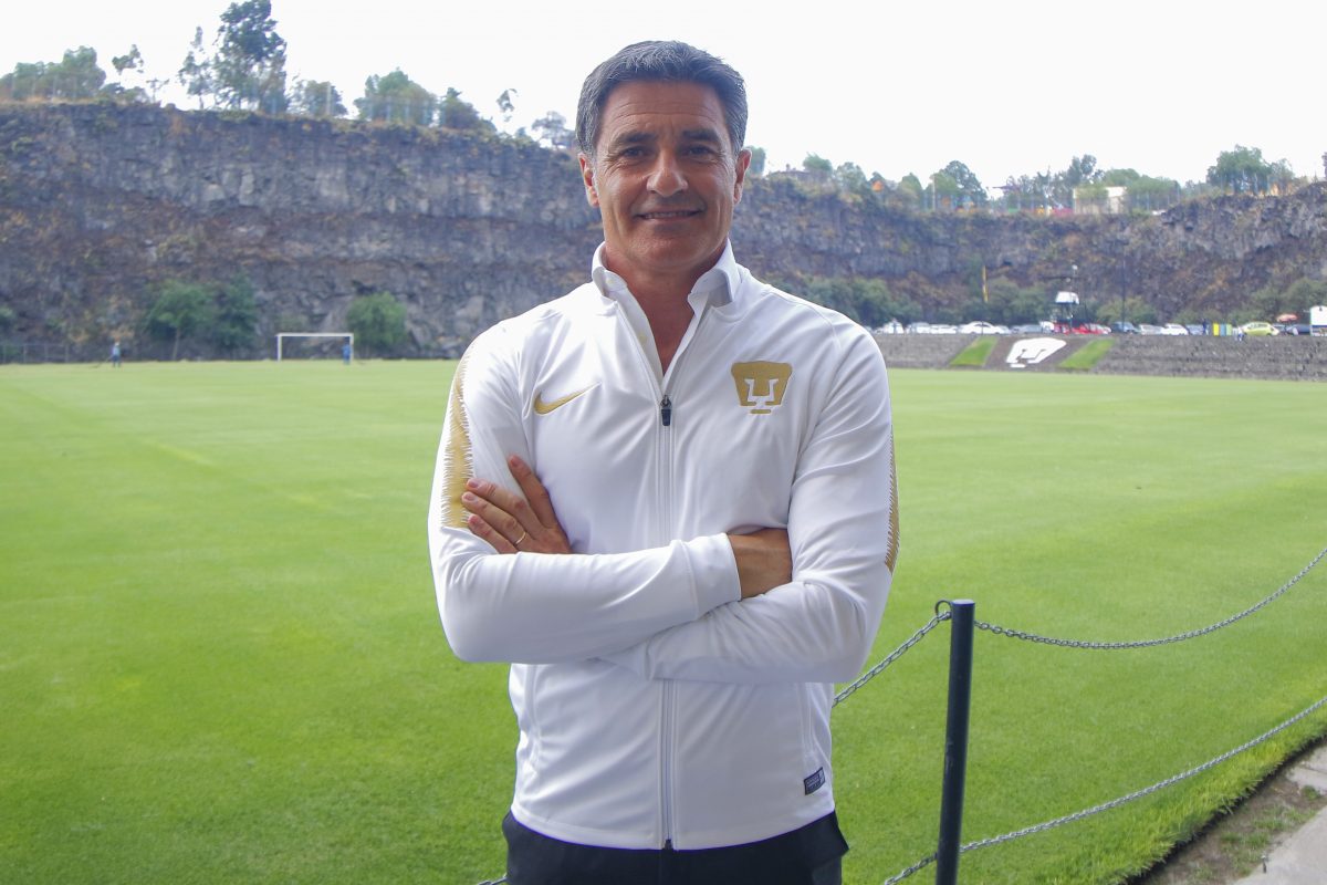 Pumas presenta a Míchel, quien apostará por la cantera histórica del ...