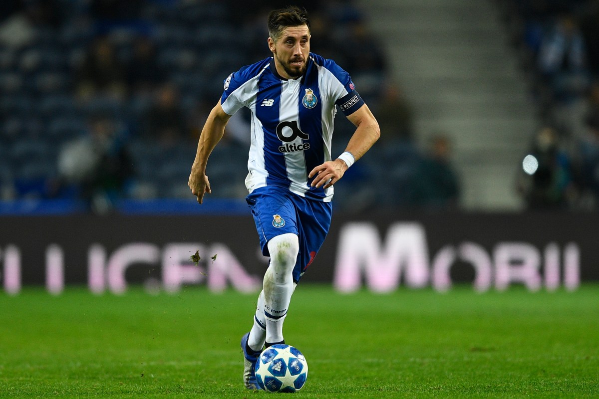 Héctor Herrera y el contrato de su vida - La Opinión