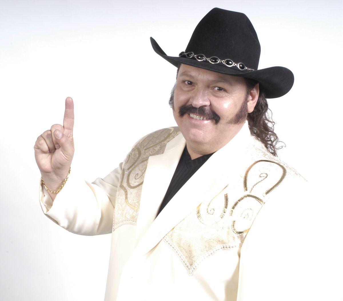 Ramón Ayala: más de cinco décadas en el pedestal - La Opinión