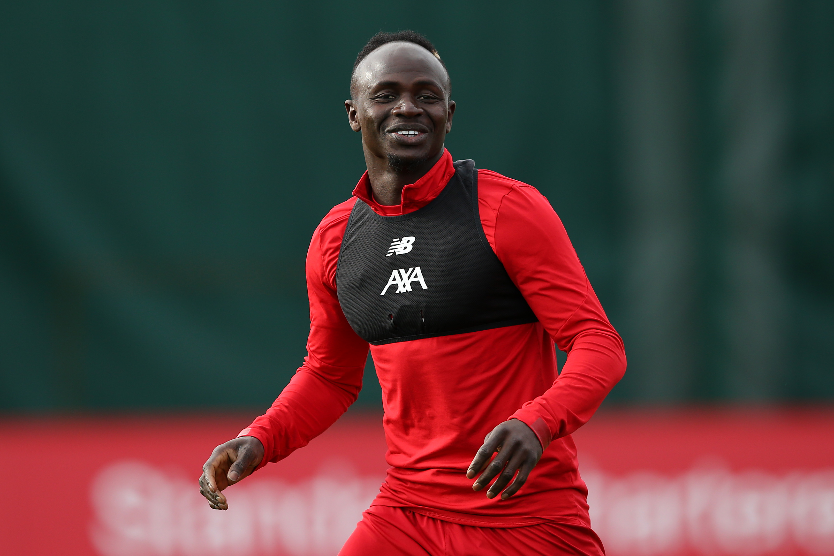 La humildad de Sadio Mané sigue dando lecciones al mundo entero | La ...