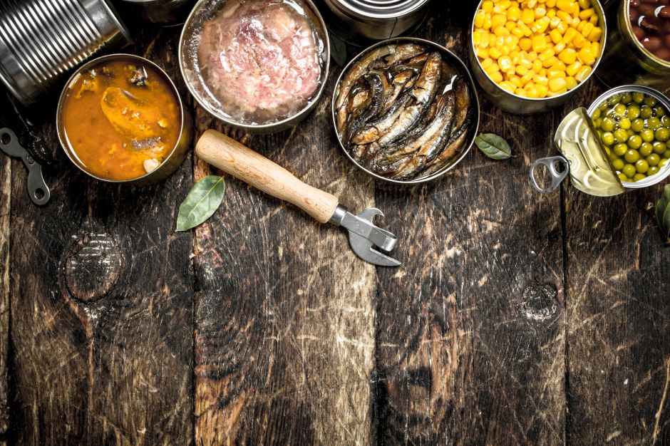 Prácticos consejos para comer enlatados y de manera saludable | La Opinión