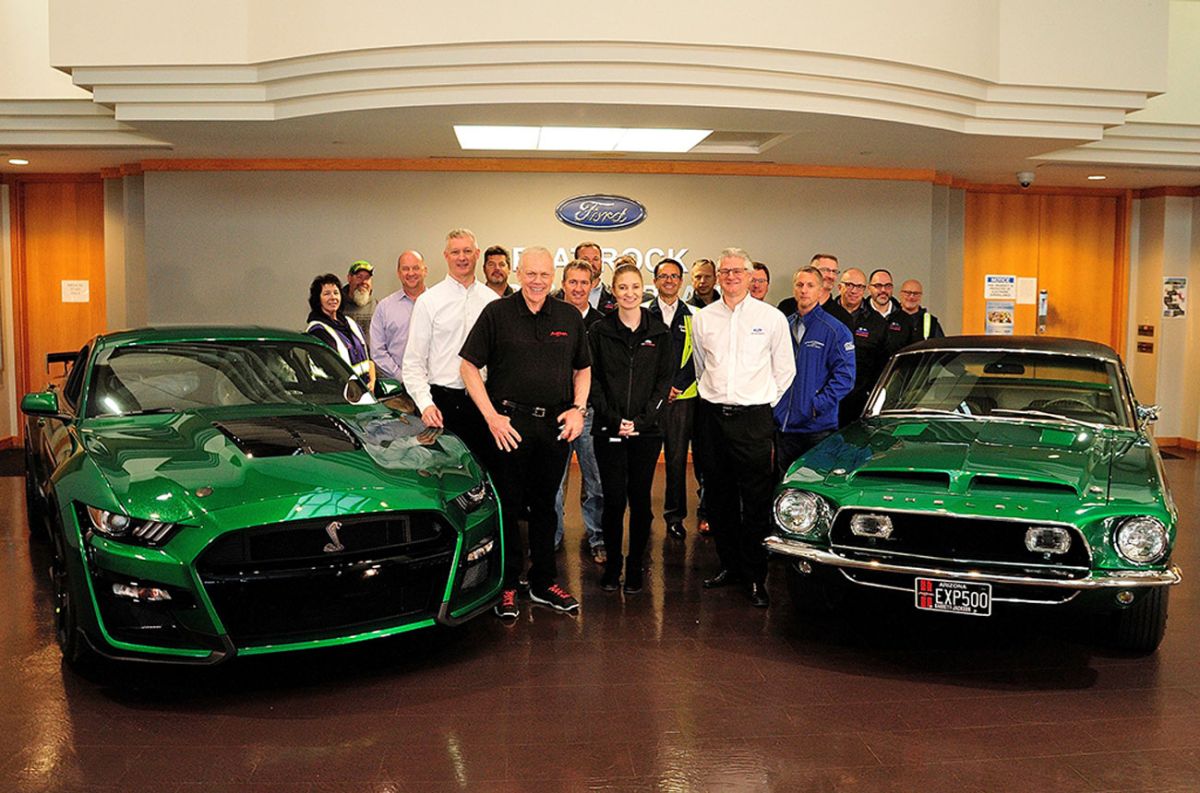 El primer Ford Mustang Shelby GT500 con su dueño y homenaje al pasado ...