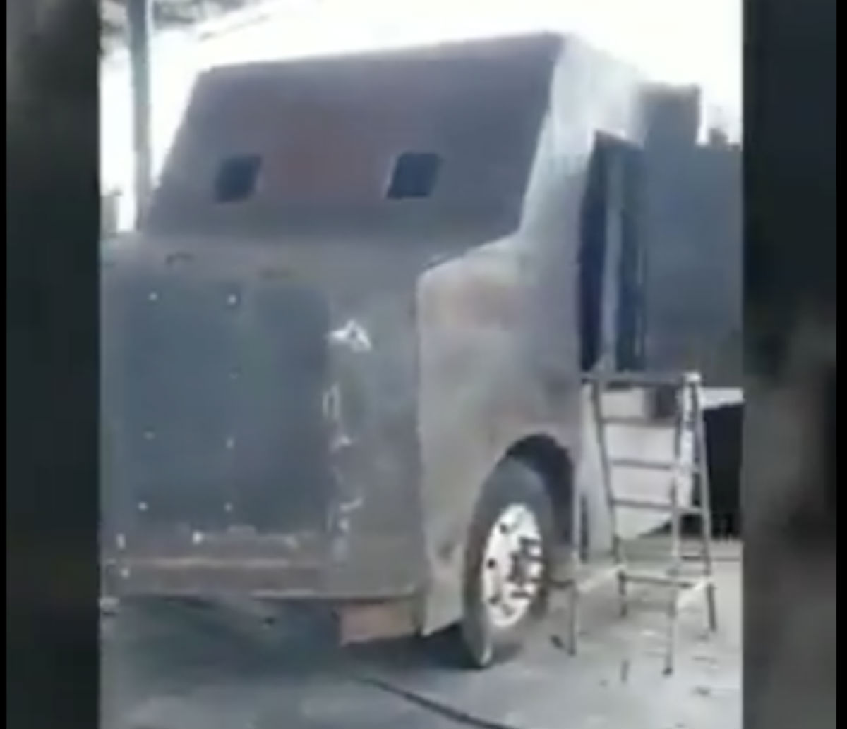 FOTOS: Así quedaron varias trocas monstruo en batalla del Cártel del ...