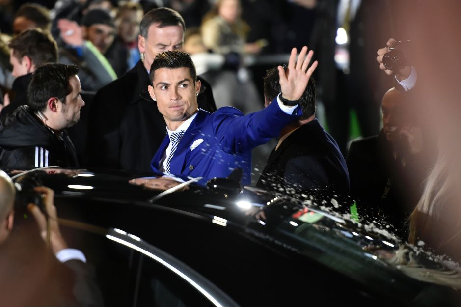 Así Es El Lujoso Mercedes Que Georgina Rodríguez Regaló A Cristiano