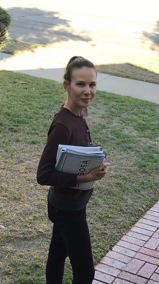 Jennifer Barbosa, la latina que quiere desbancar a Adam Schiff en el ...