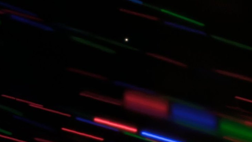 La primera foto de la "miniluna" 2020 CD3, el pequeño asteroide que ...