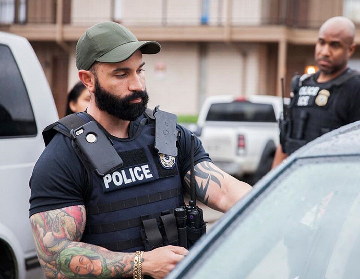 Indignante: ICE hace arrestos en California el primer día de cierre de ...